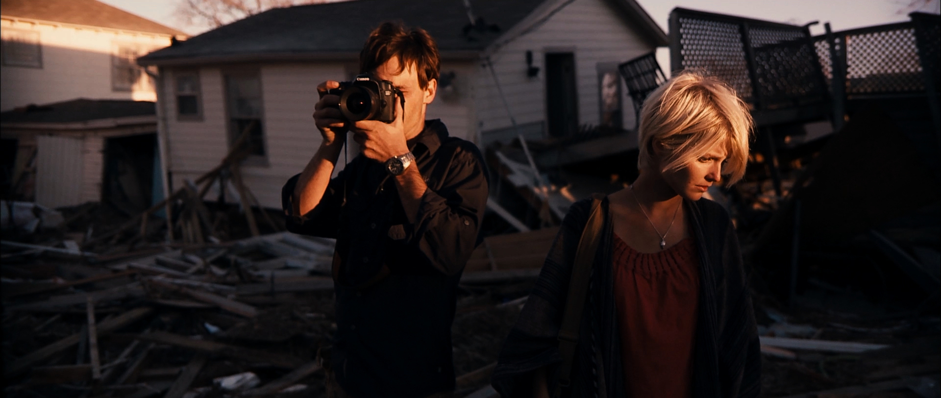 Monsters (Gareth Edwards, 2010) – CineFatti
